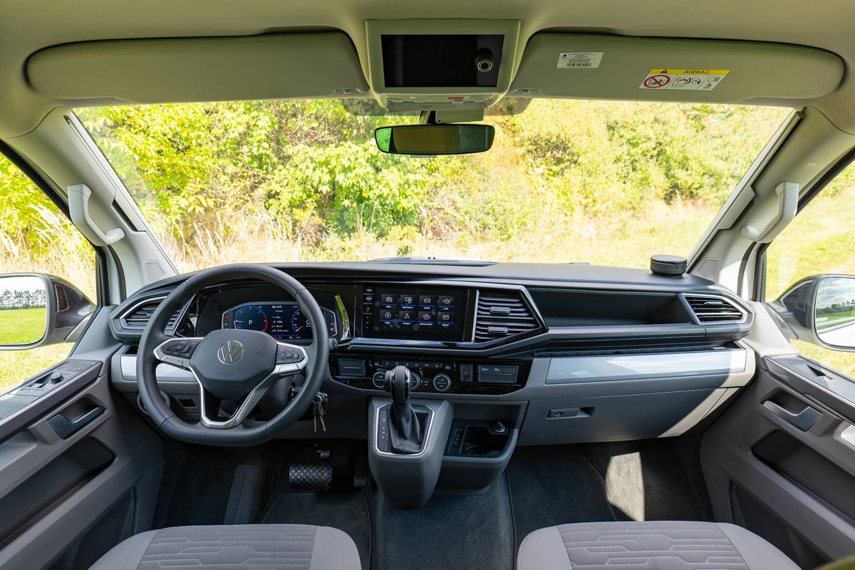 Foto: Rodinný přepravník, o víkendu obytňák: VW California 6.1 Ocean je ...