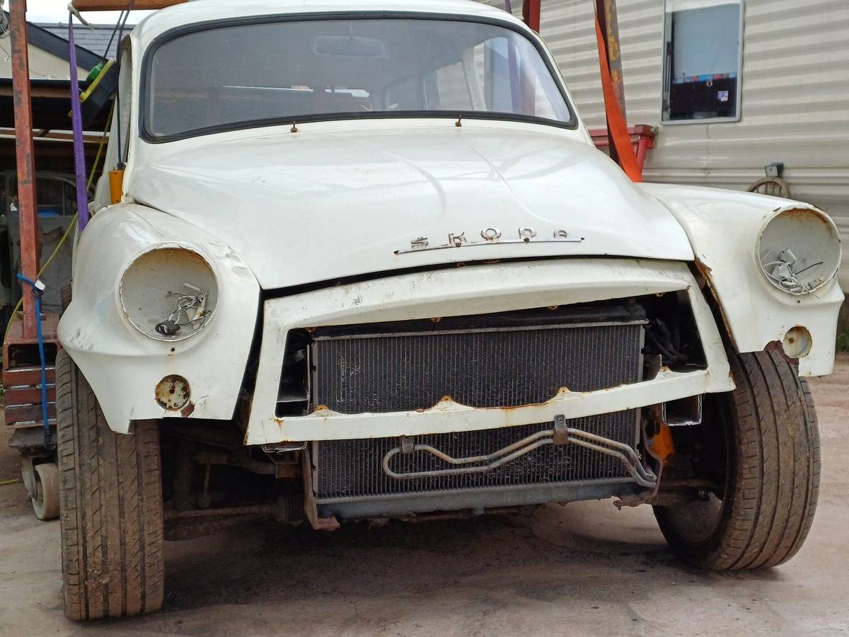 Foto: V Anglii vzniká unikátní škodovka: Původní Octavia dostává ...